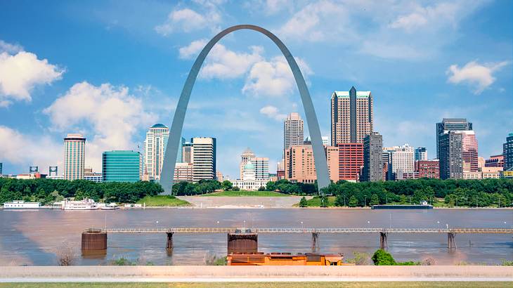 15 Landmarks in St. Louis, Missouri, You Must Visit (Updated in 2023)