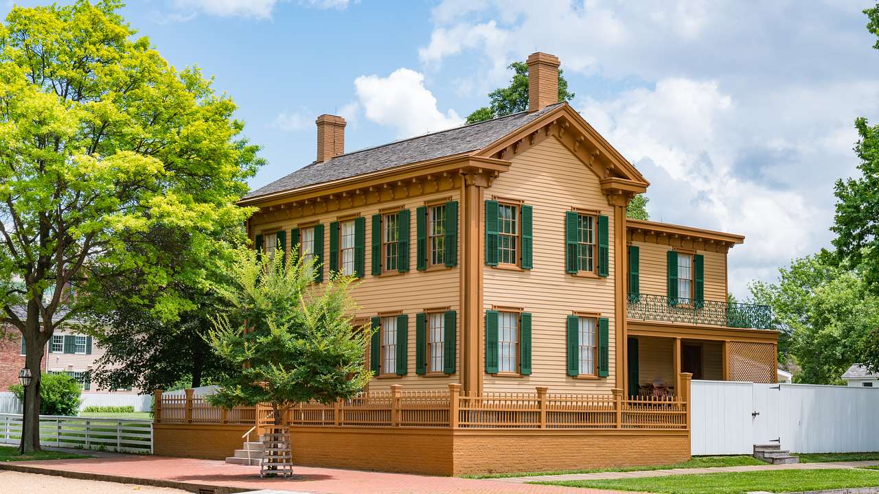 25 Famous Illinois Landmarks You Must Visit