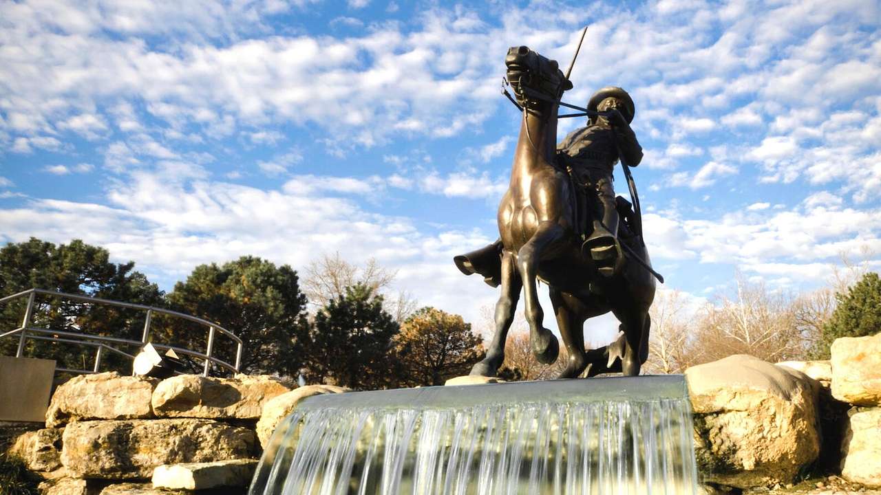 25 Famous Landmarks in Kansas Not to Miss (Updated in 2023)