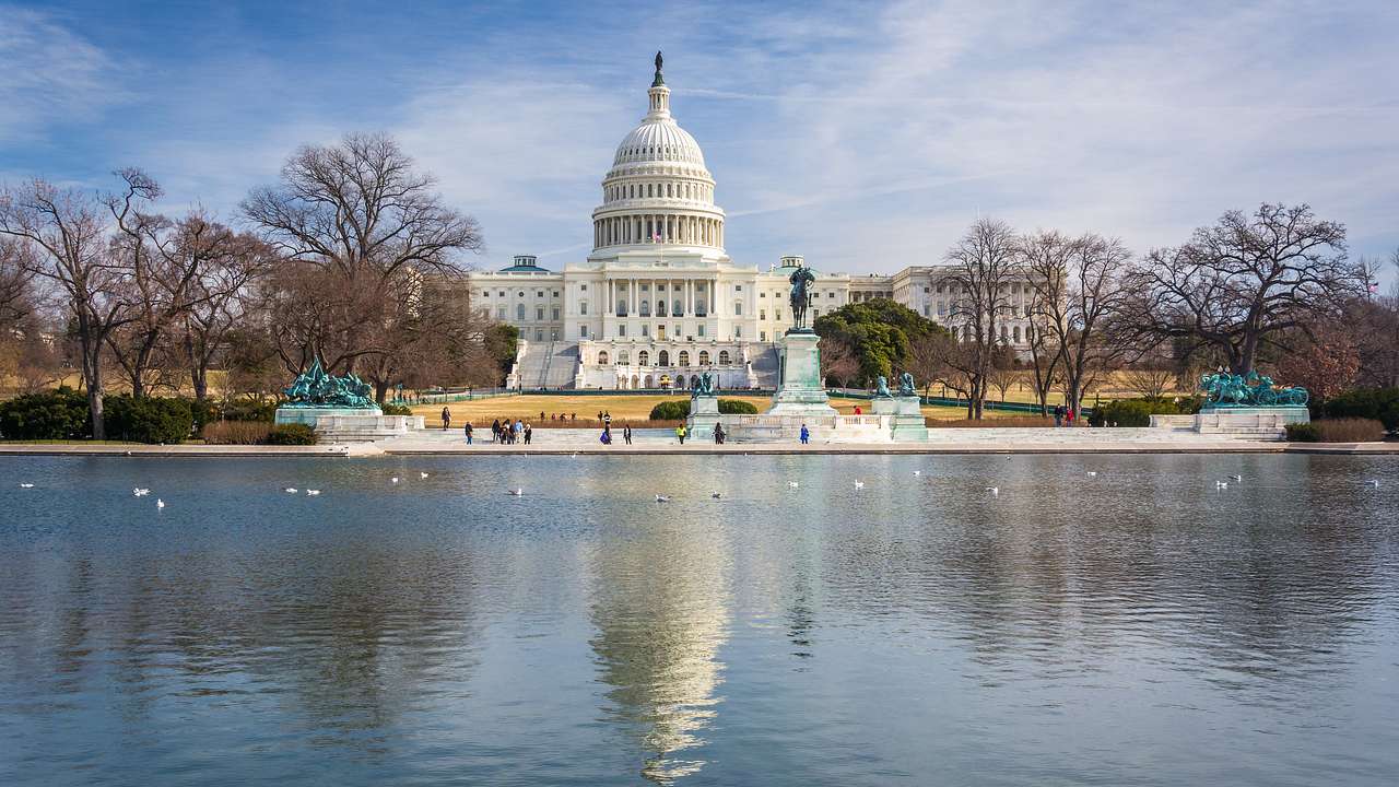 25 Famous Washington DC Landmarks You Absolutely Must See 25 Famous Washington DC Landmarks You Absolutely Must See