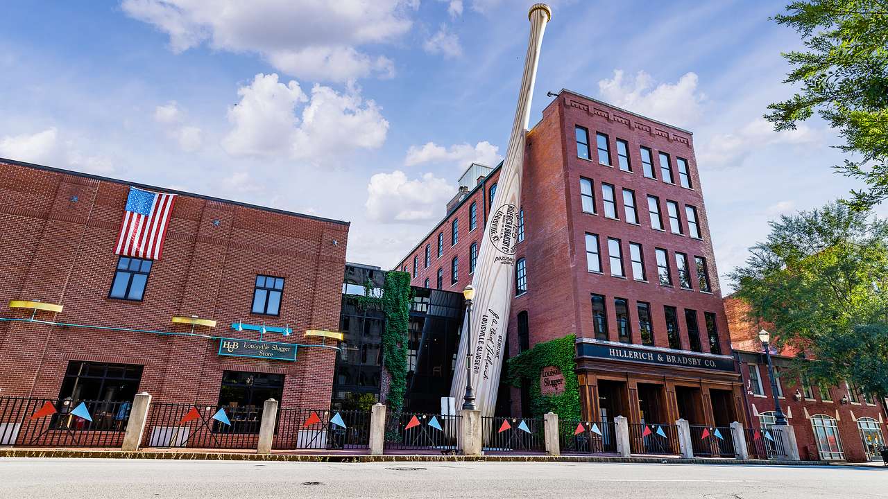 15 Landmarks in Louisville, KY, to Visit (Updated in 2023)